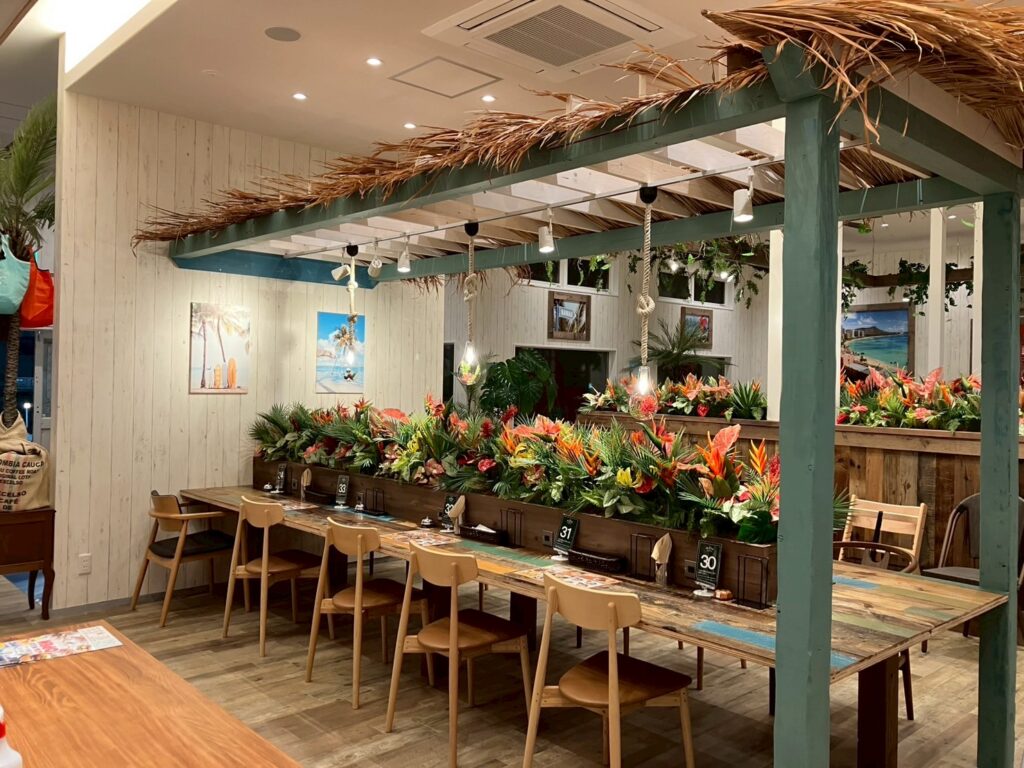 「ALOHA CAFE Pineapple 明石店」オープン | 摂津市の30坪台の間取りで注文住宅ならシオリホーム（工務店）